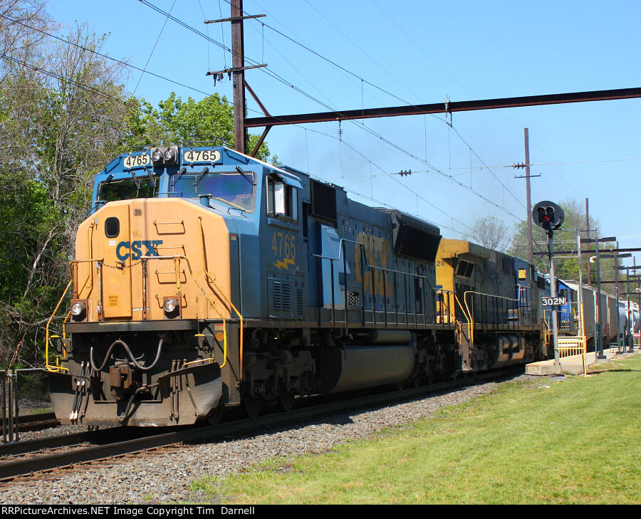 CSX 4765, 120, 6244 on Q439